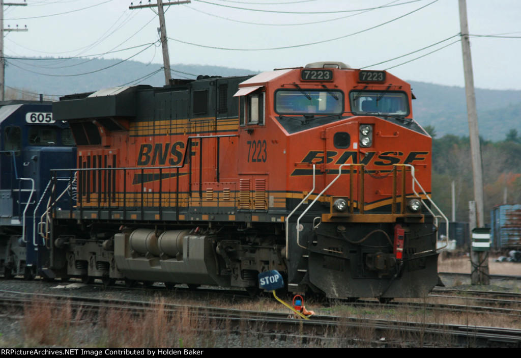 BNSF 7223